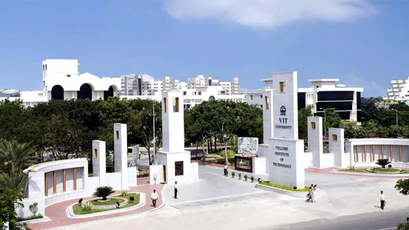 Top 10 Private Engineering Colleges in India - {2024} Ranking, Fees